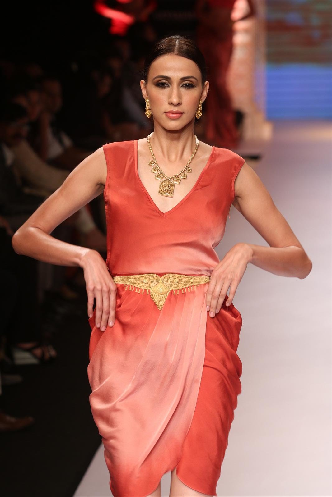 THE SENSATIONAL DIVYAM COLLECTION FROM TANISHQ CLOSED DAY ONE AT THE ...