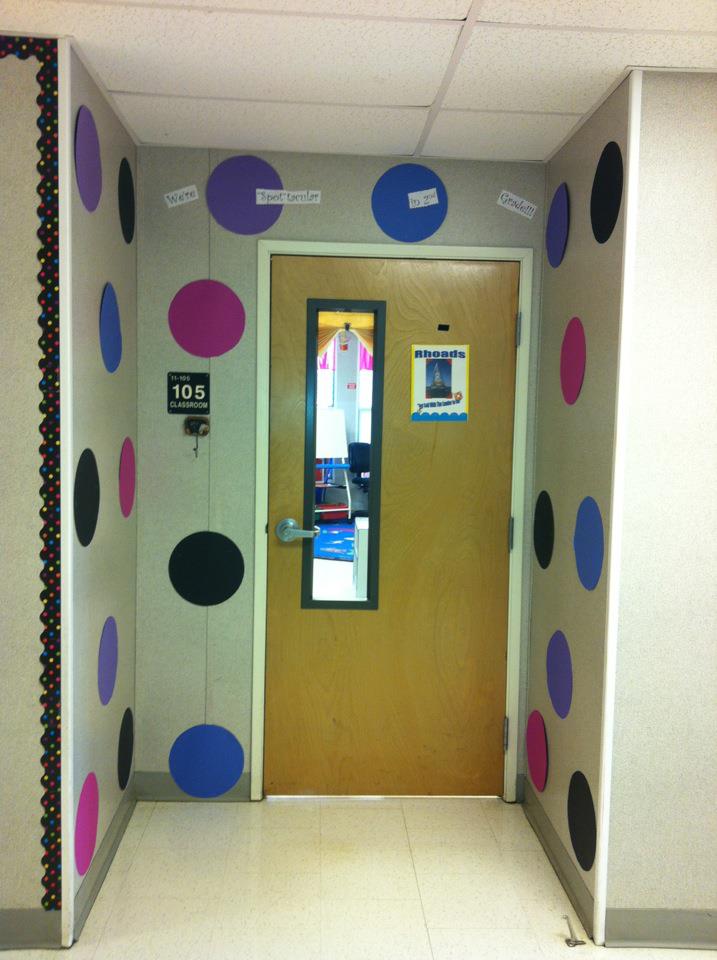 Mrs. Rhoads' Classroom: My Polka Dot Classroom and Teacher Gifts