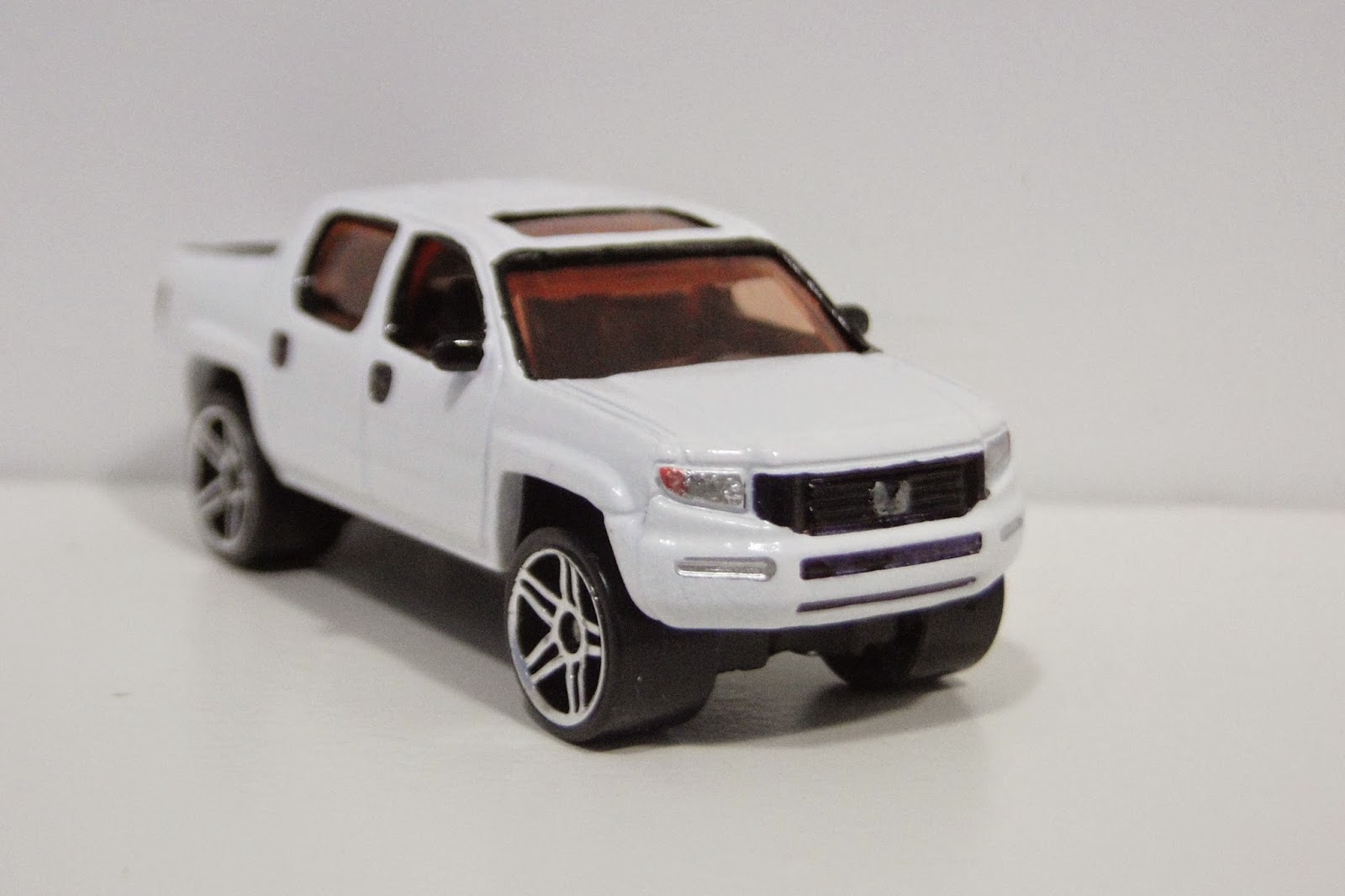 3inchDiecastBliss: Custom Matchbox Honda Ridgeline and Porsche Turbo