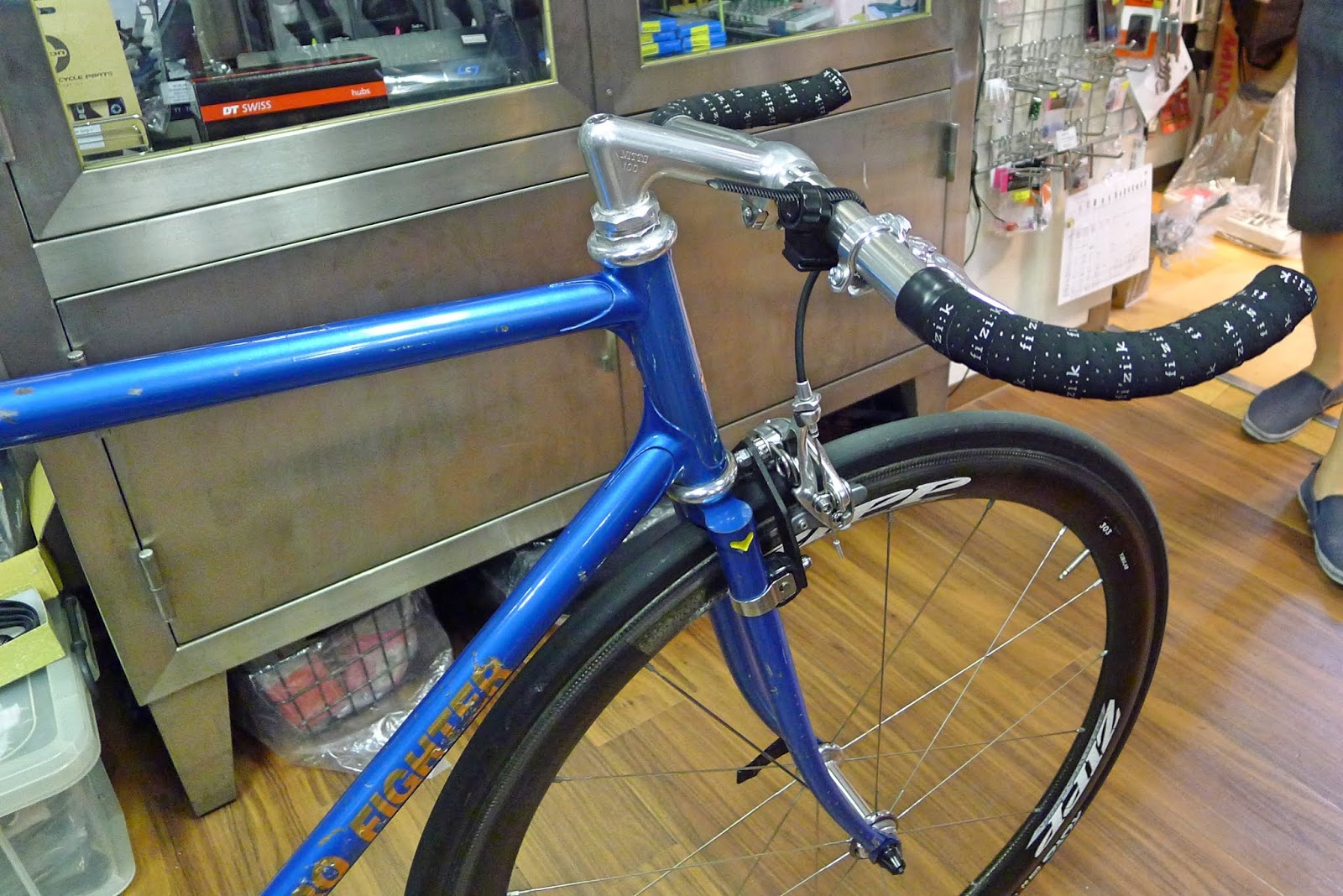 Kinki Cycle: Staff Trackbike at Osugi Sorin