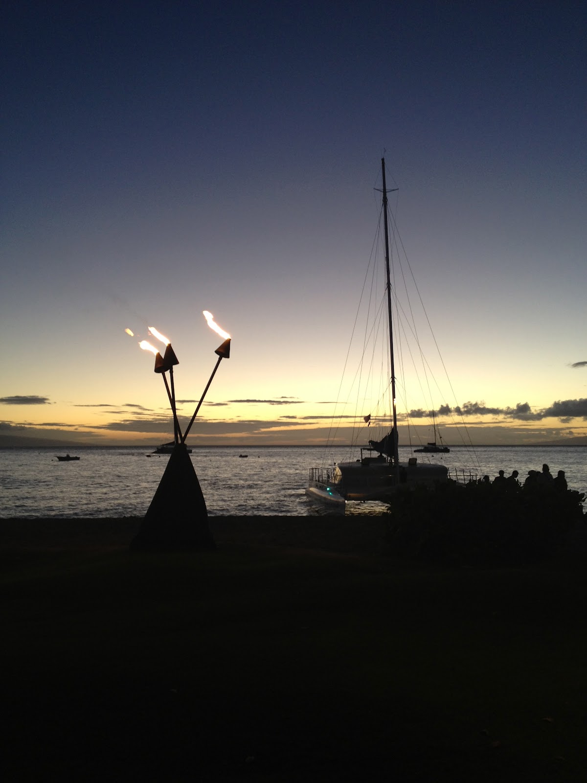 kandeej.com: Sunburned smiles and our new obsession!