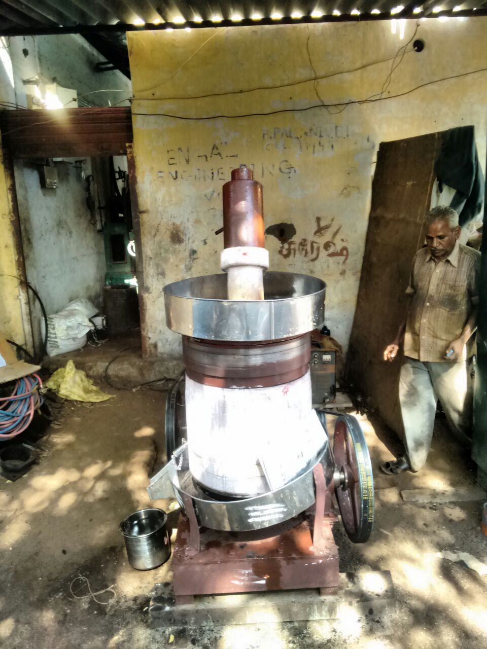 MaraChekku machine: Tirchy Mara Chekku Machine For Sale