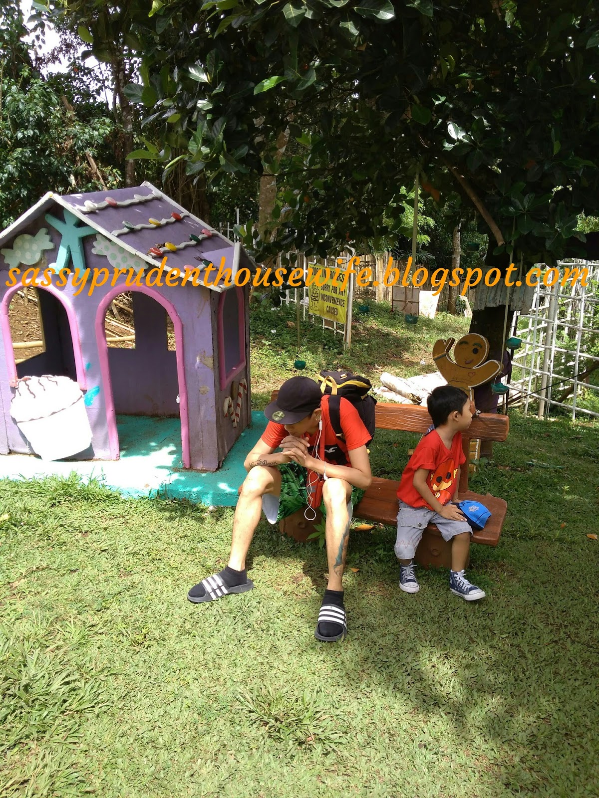 Sassy Prudent Housewife: The Gingerbread House: Hidden Attraction near ...