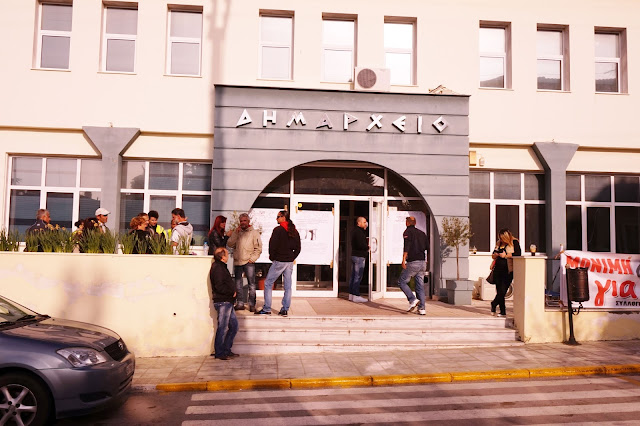 ΑΠΛΗΡΩΤΟΙ ΕΠΙ ΤΕΣΣΕΡΕΙΣ ΜΗΝΕΣ ΟΙ ΑΠΟΛΥΜΕΝΟΙ-ΣΥΜΒΑΣΙΟΥΧΟΙ ΤΗΣ ...