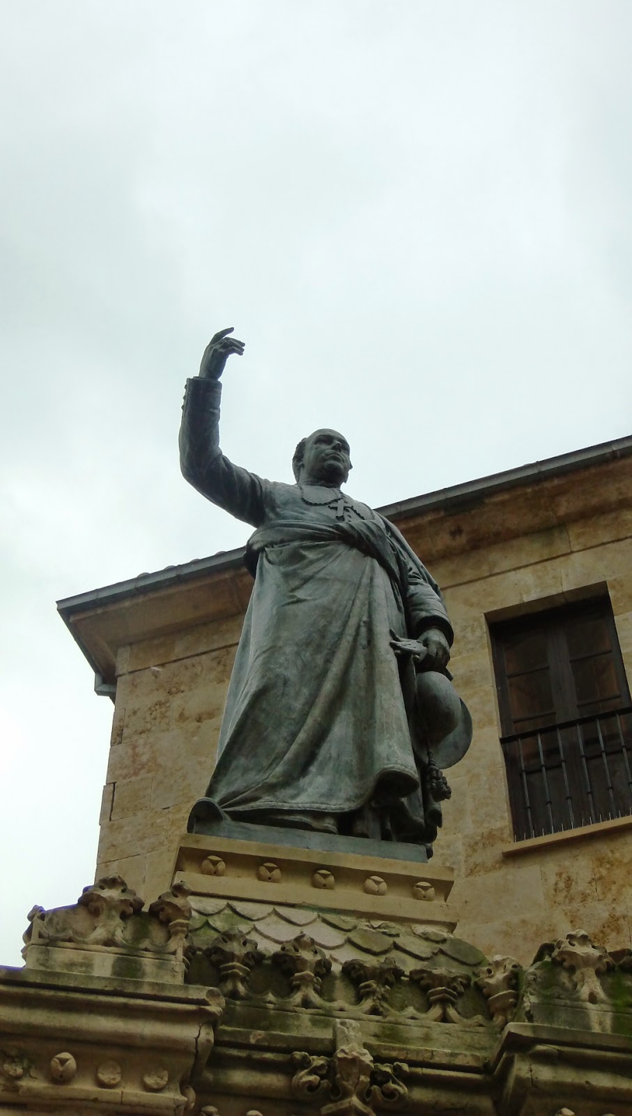 Toma y edición de fotografías.: Toma horizontal, picado y contrapicado.