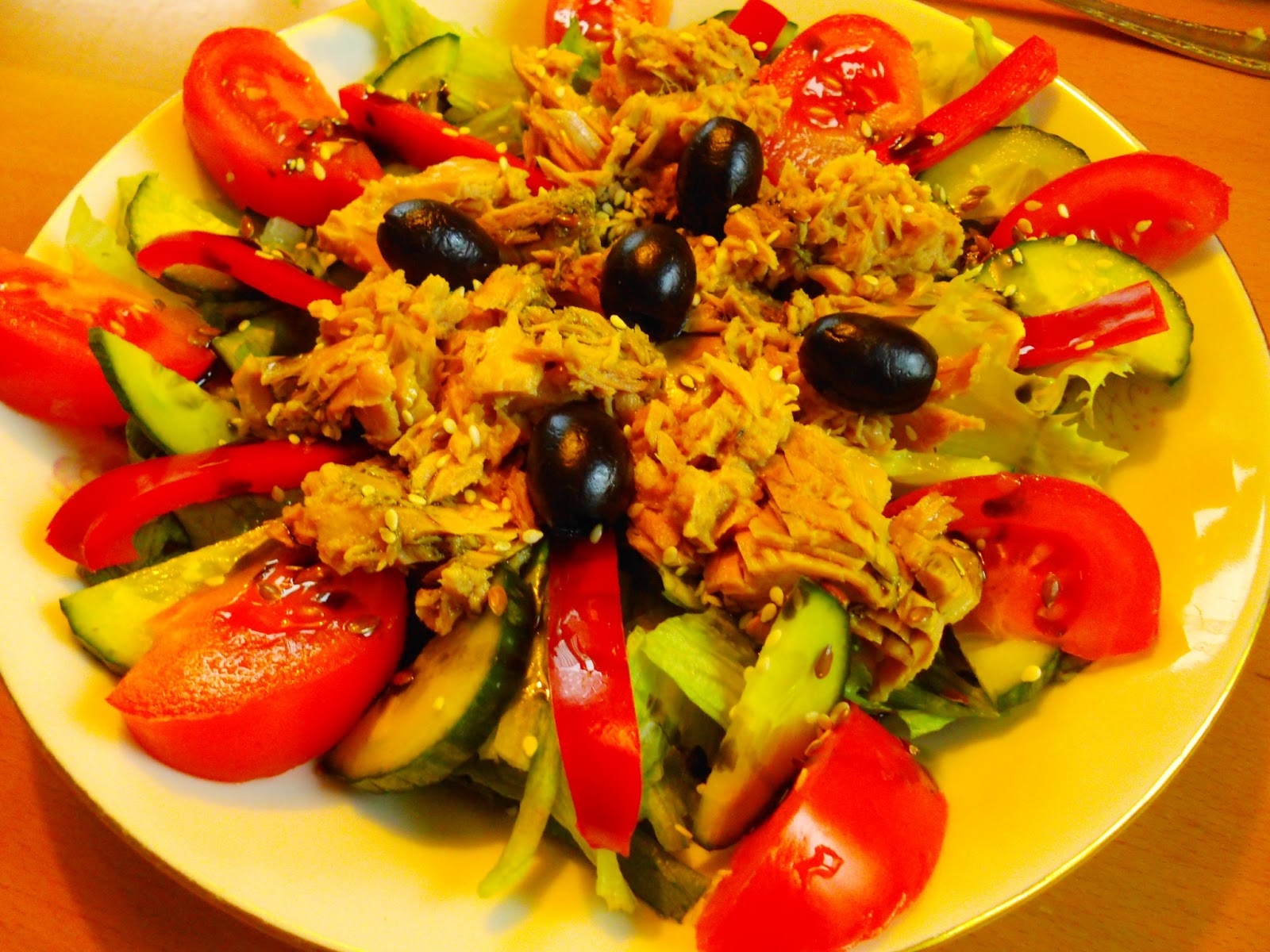 Boszorkánykonyha: Tonhal saláta és tonhal saláta receptek (gyűjtemény)