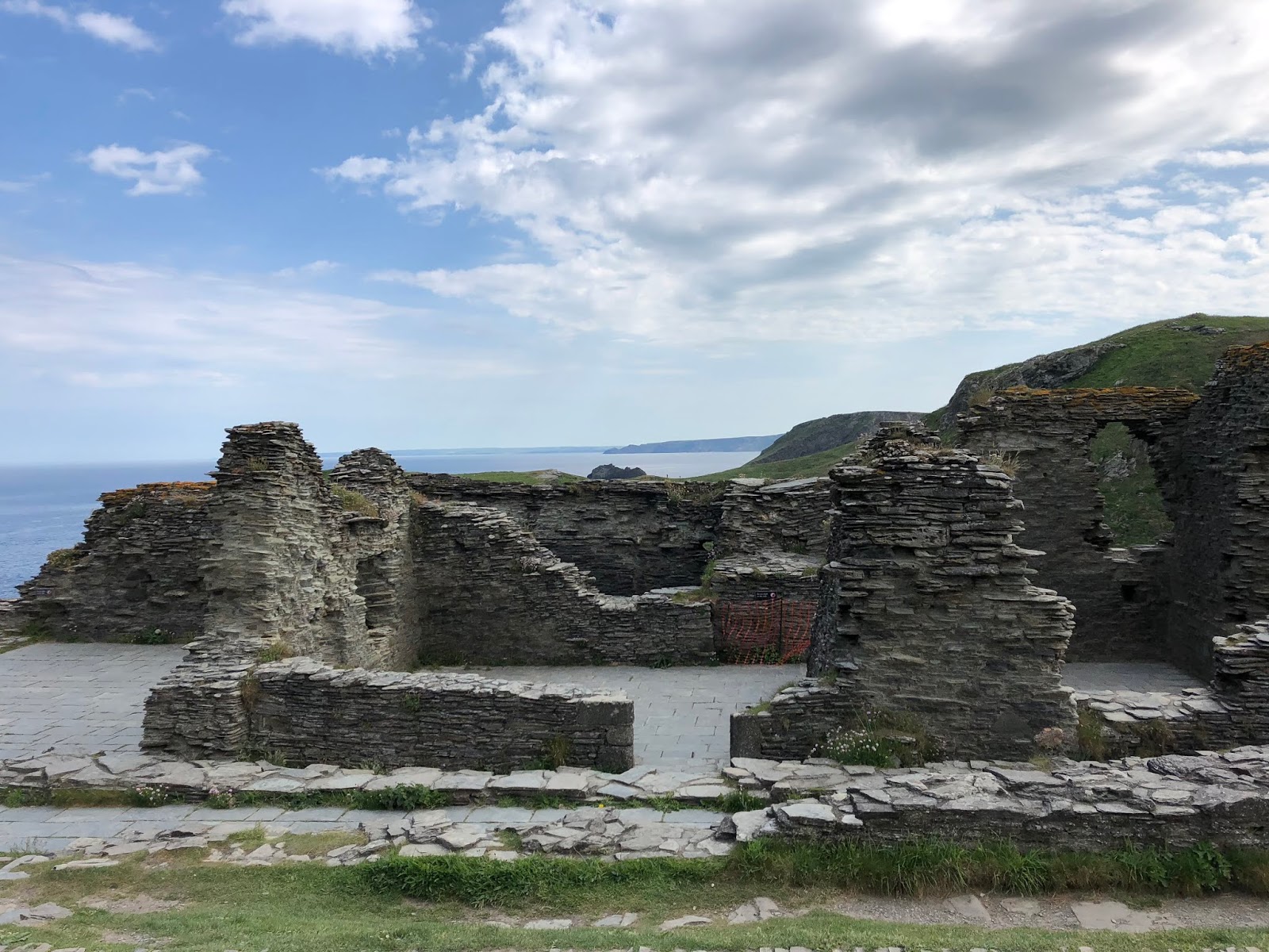 Muse...ings: Tintagel Castle--Legend and Ruins