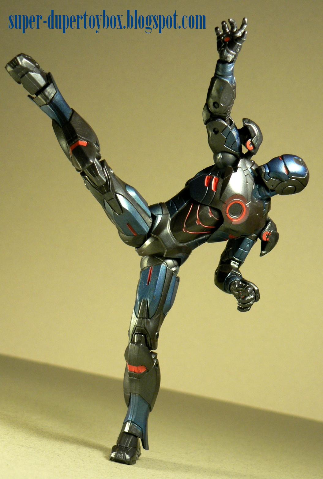 Super-DuperToyBox: Blue Iron Men