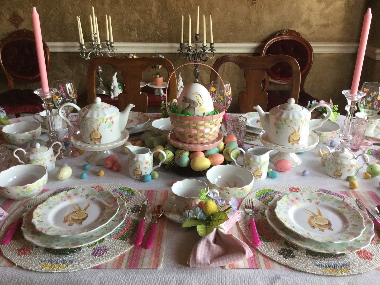 TEA IN TEXAS: HOP TO EASTER TIME