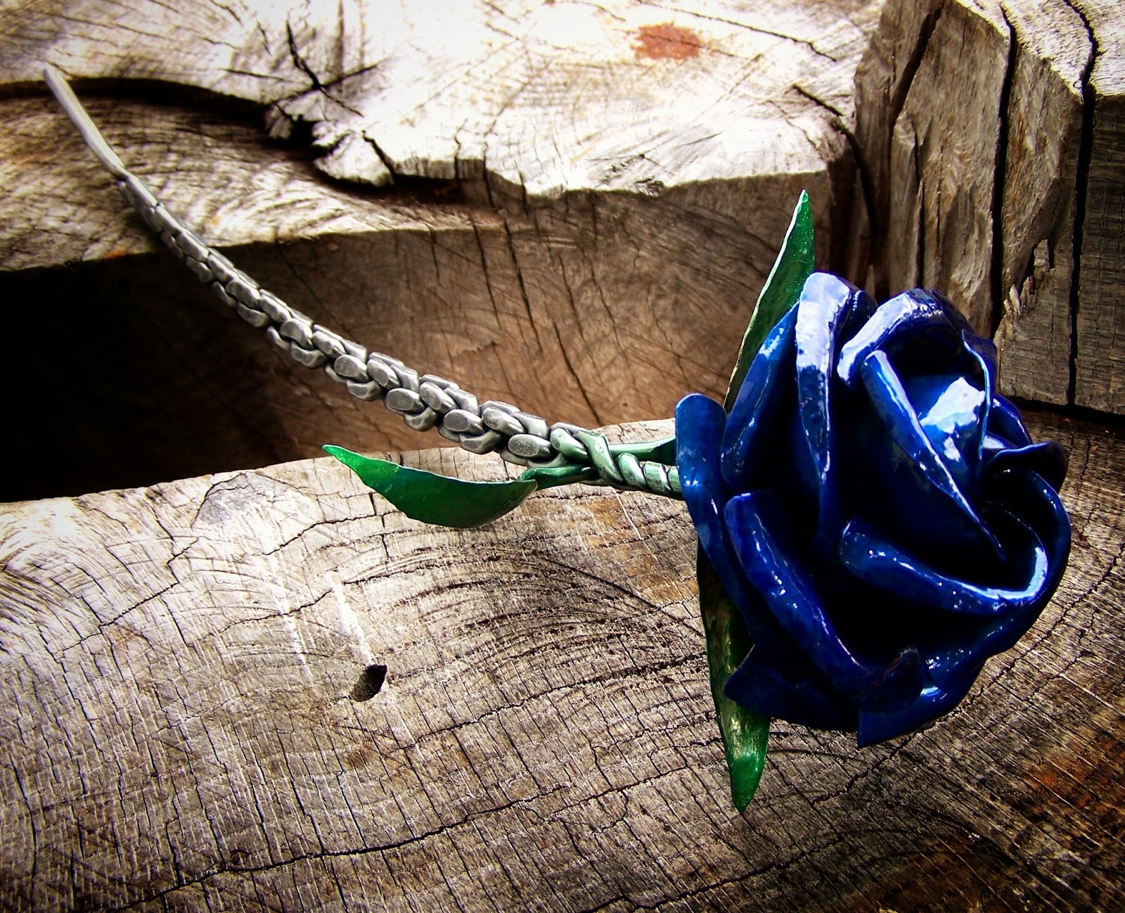 Moody's Garage: Here are a few of my latest hand forged metal roses...