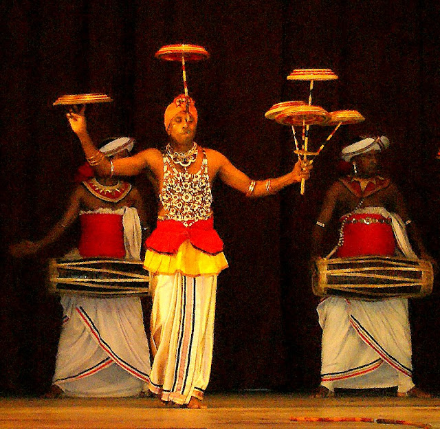 Discover-SriLanka: SRI LANKA - KANDYAN ' RABAN ' DANCERS
