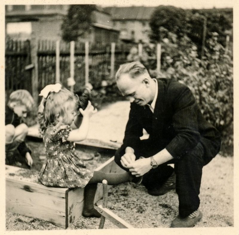 45 Old Photos That Capture Lovely Moment of Children That May Recall ...