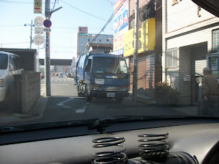 KEN HOUGEY IN JAPAN: Tuesday, April 5, 2011 Impressions of Osaka