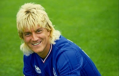 Gli Stilosi: LE ACCONCIATURE DEI CALCIATORI parte 4