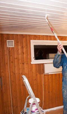 Hilltop House: Watching paint dry…