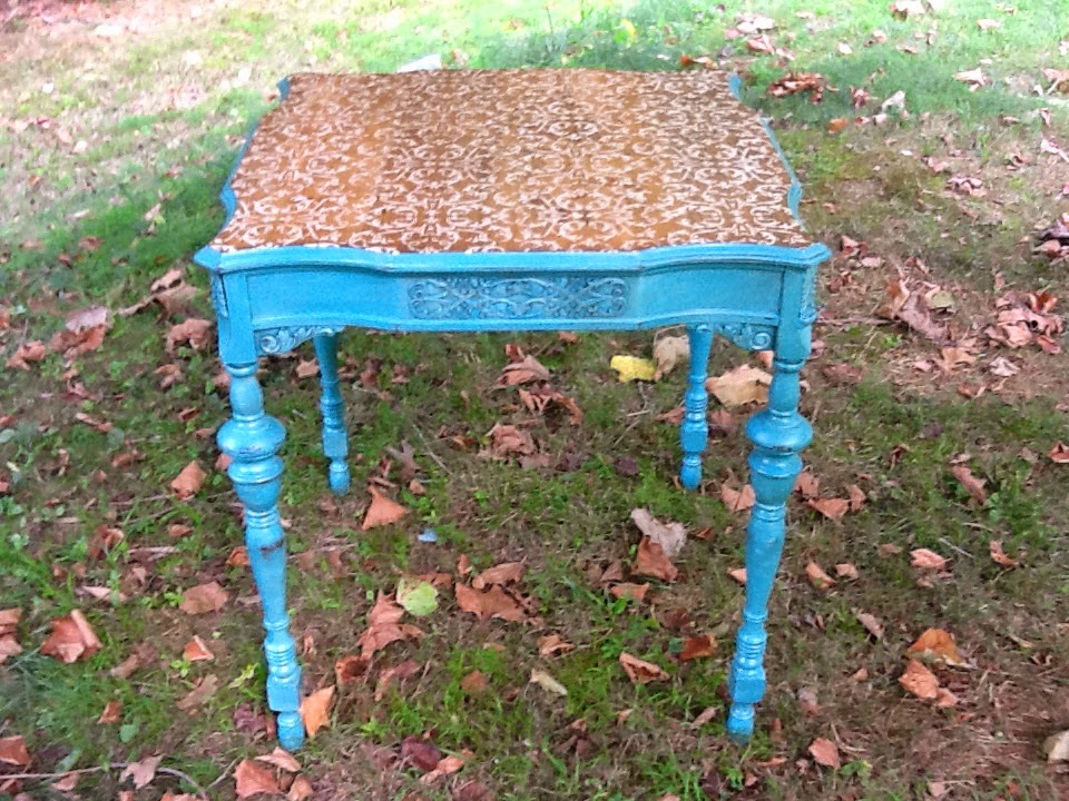 Girl UPcycled Studio: "A tale of a tossed and tattered table"