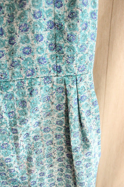 Christmas Dress and Tips for Splicing Together Different Patterns ...