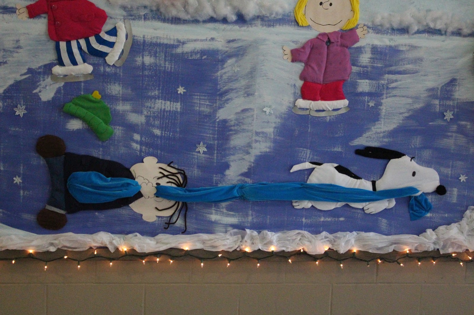 School Bulletin Boards: Winter Bulletin Board Charlie Brown Snoopy ...