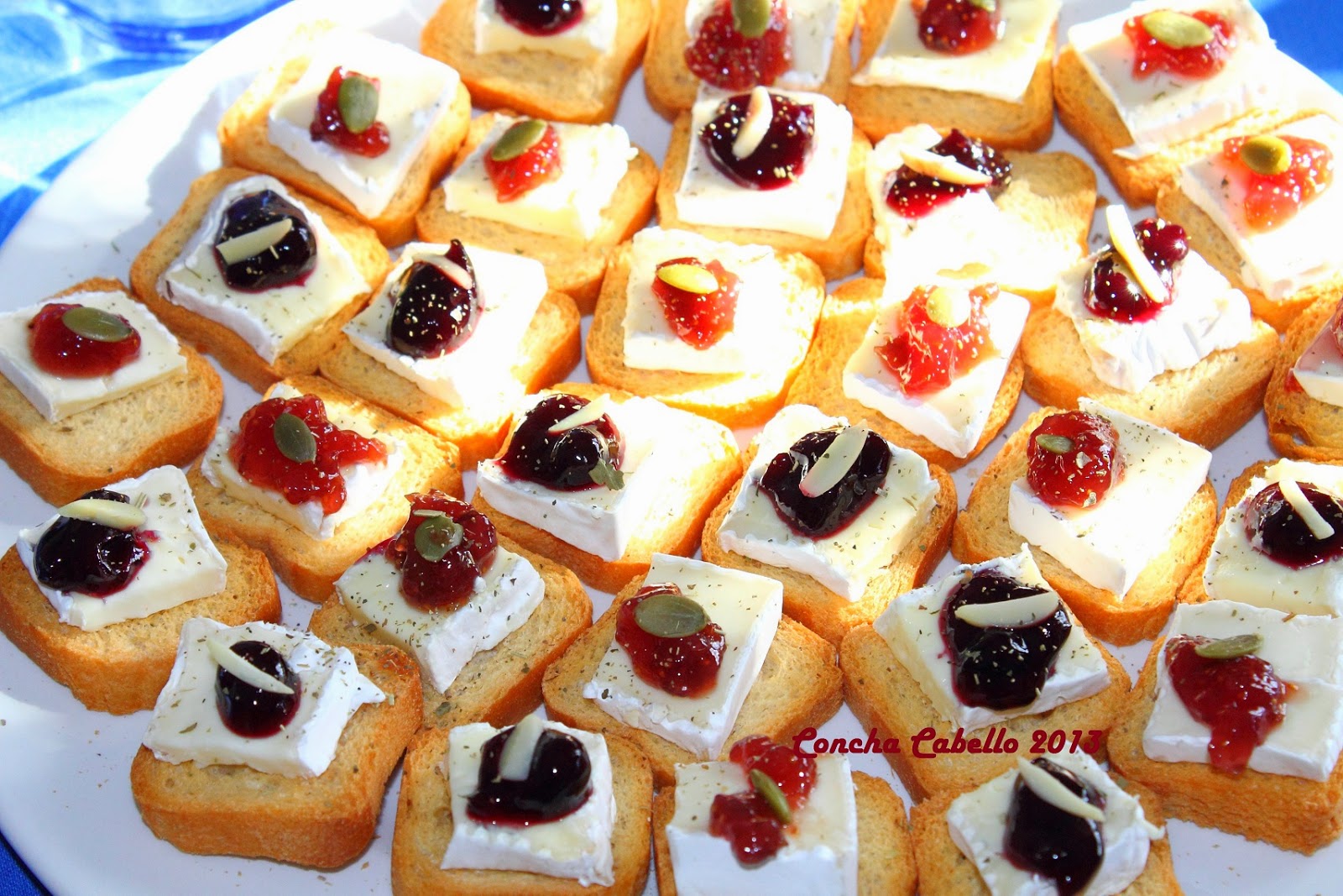 Canapés de Brie y Camembert