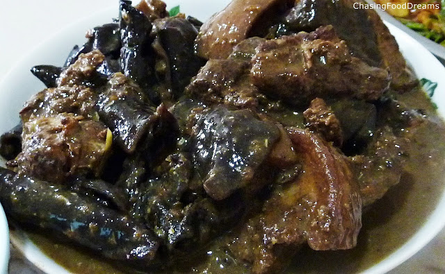 CHASING FOOD DREAMS: Chinese New Year 2011 ~ Day Two