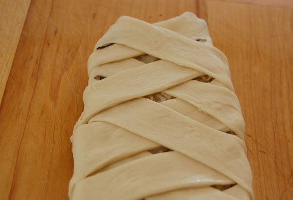 Whatever Dee-Dee wants, she's gonna get it: Baked Reuben Braid ...