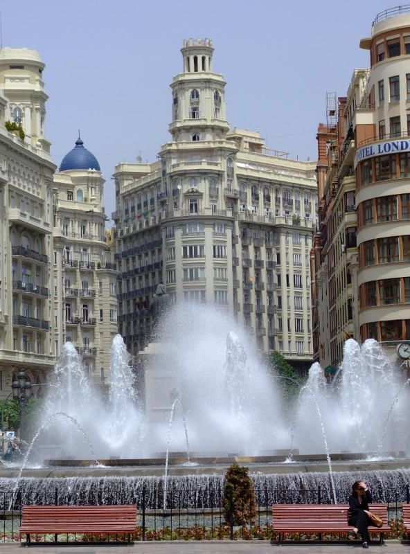 Traveler Guide: Valencia