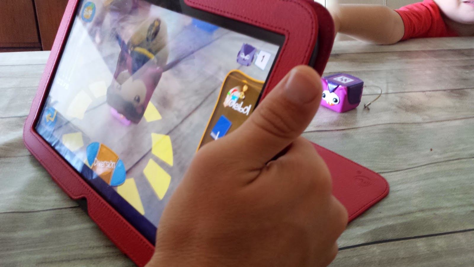 Ali Tester: BIENVENIDOS AL MUNDO DE LOS CUPETS