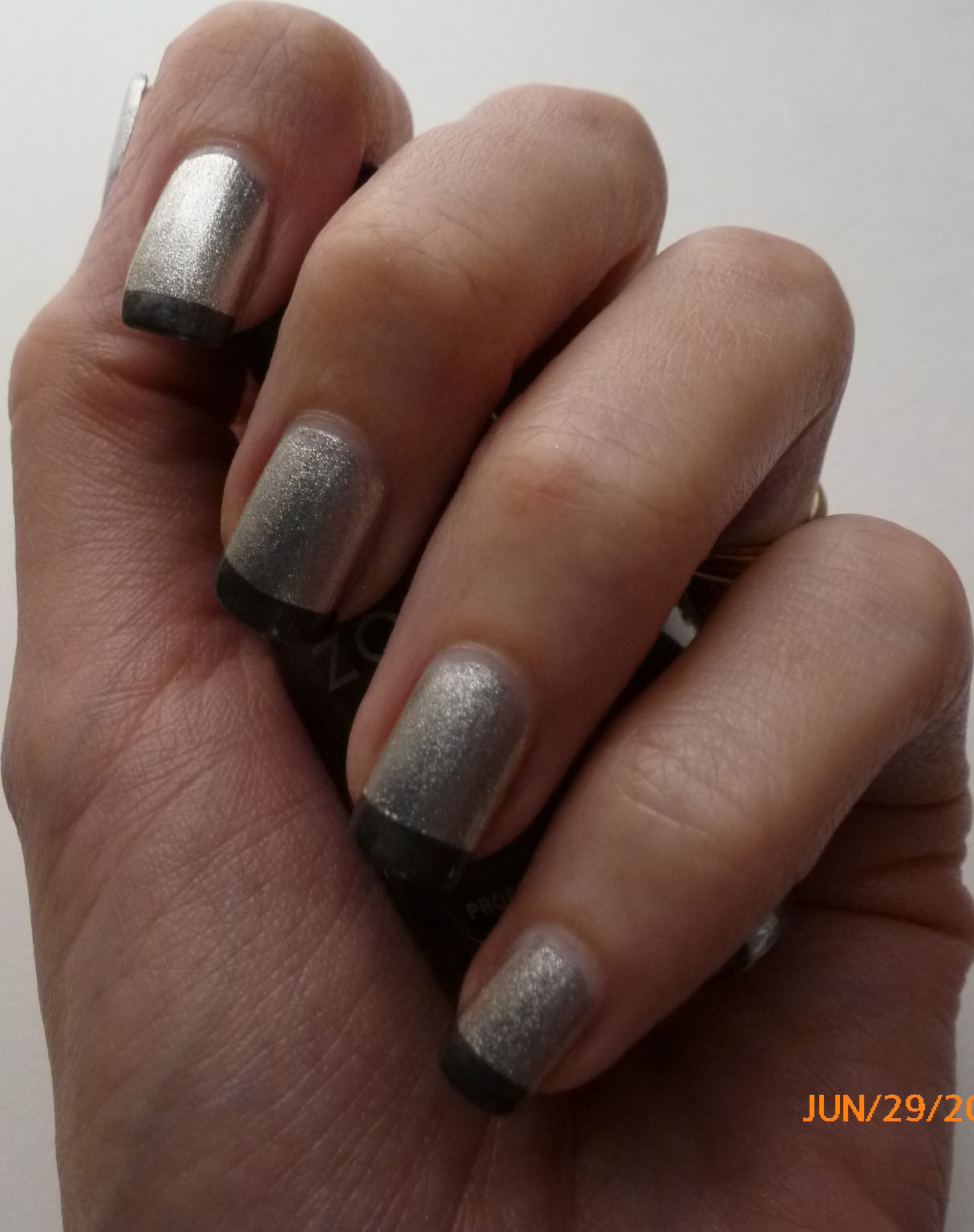 Autte's Fresh Coat!: Zoya Trixie with Zoya Freja Tips