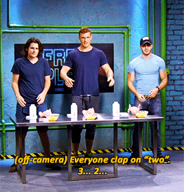 birthdays: Alan Ritchson (gifs)