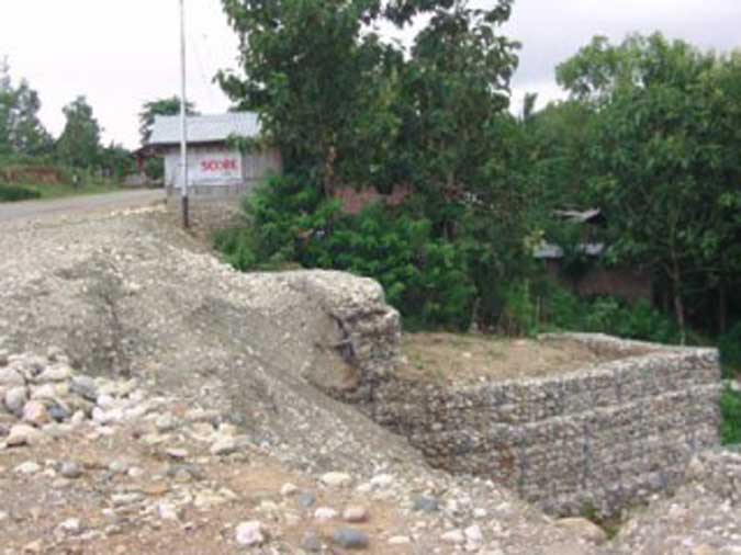 Bronjong Runtuh Tidak Gunakan Kawat Pabrikasi - Maluku Post