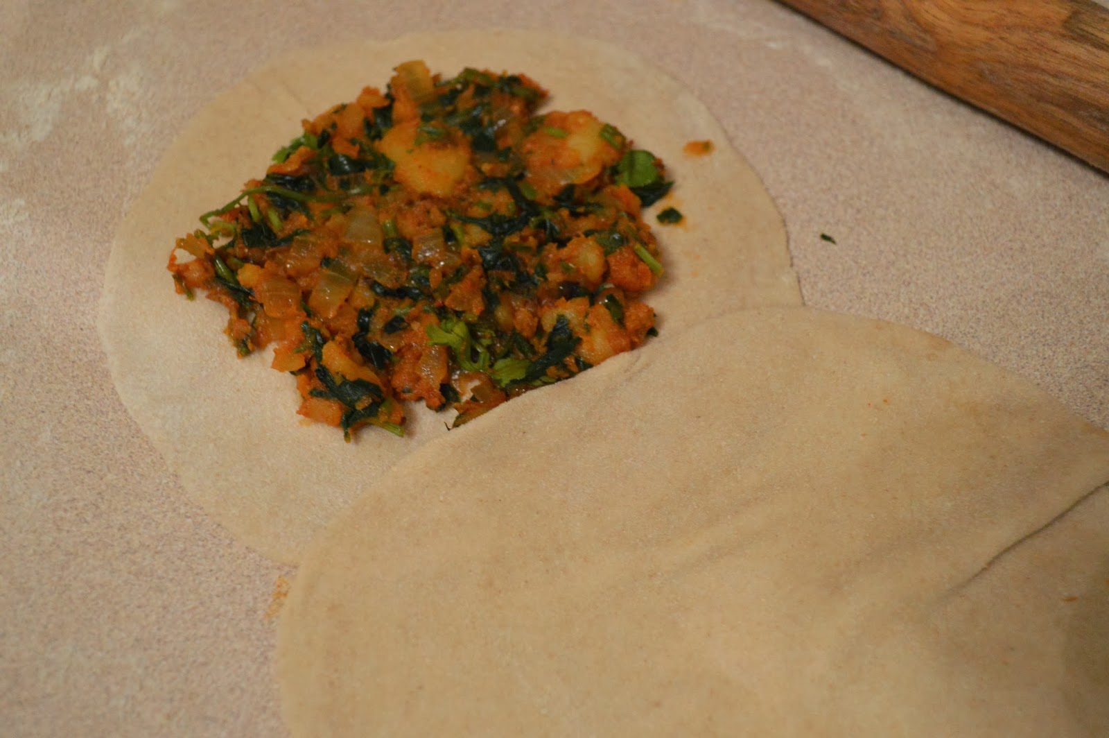 "Cooking Isn't Rocket science" : Aloo Methi Stuffed Chapathi / Indian ...