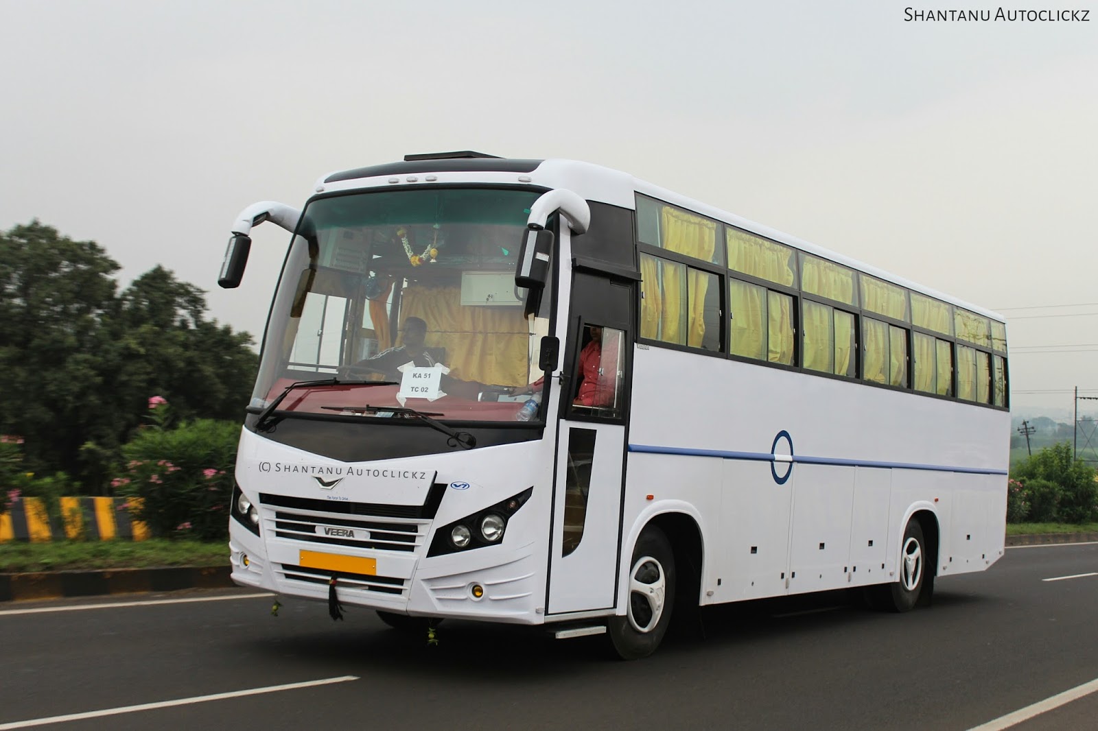 Shantanu Autoclickz: A pair of Veera V7 Non AC Seater buses belongs to ...