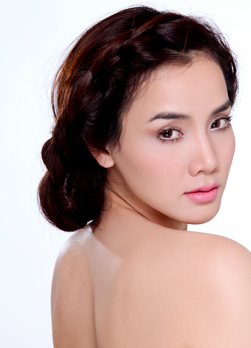 Trang Nhung’s feminine hair style | Topvn.me