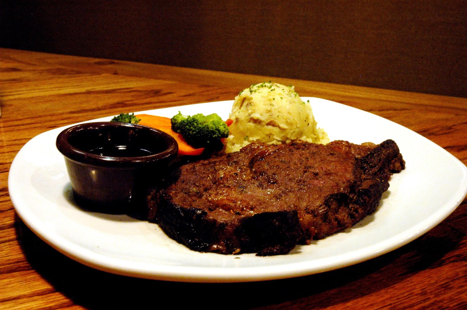 DUDE FOR FOOD: Food News: New Steak Dishes at Outback Steakhouse