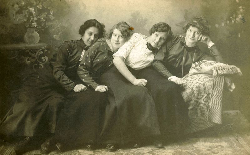 Simplicity, Peace, and Happiness: 50 Found Snapshots That Defined ...