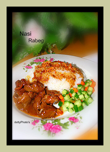 SAUNG KUE: Rabeg -khas Banten-