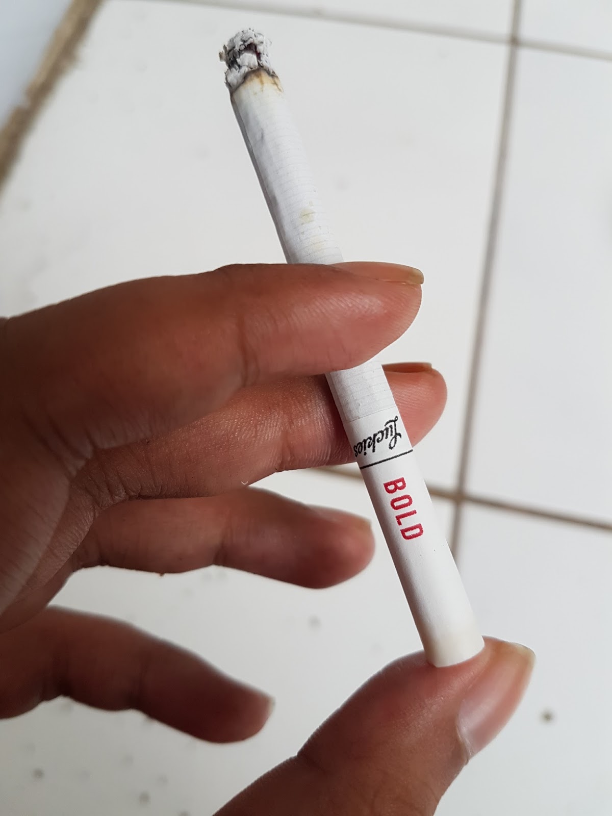Lucky Strike Bold, SKM Medium Dengan Keunggulan Slow-toasted Tobacco ...