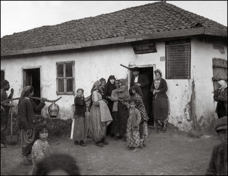 26 Fascinating Photos That Capture Everyday Life of the Balkans in the ...