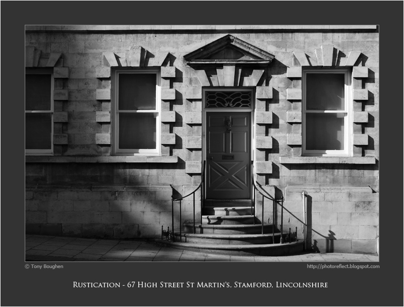 PhotoReflect: Gibbs surrounds