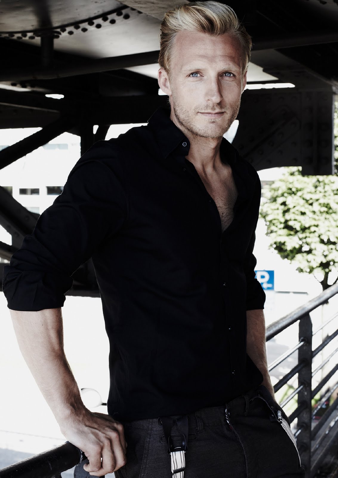 Oh, by the way...: BEAUTY: Men--Kult Models