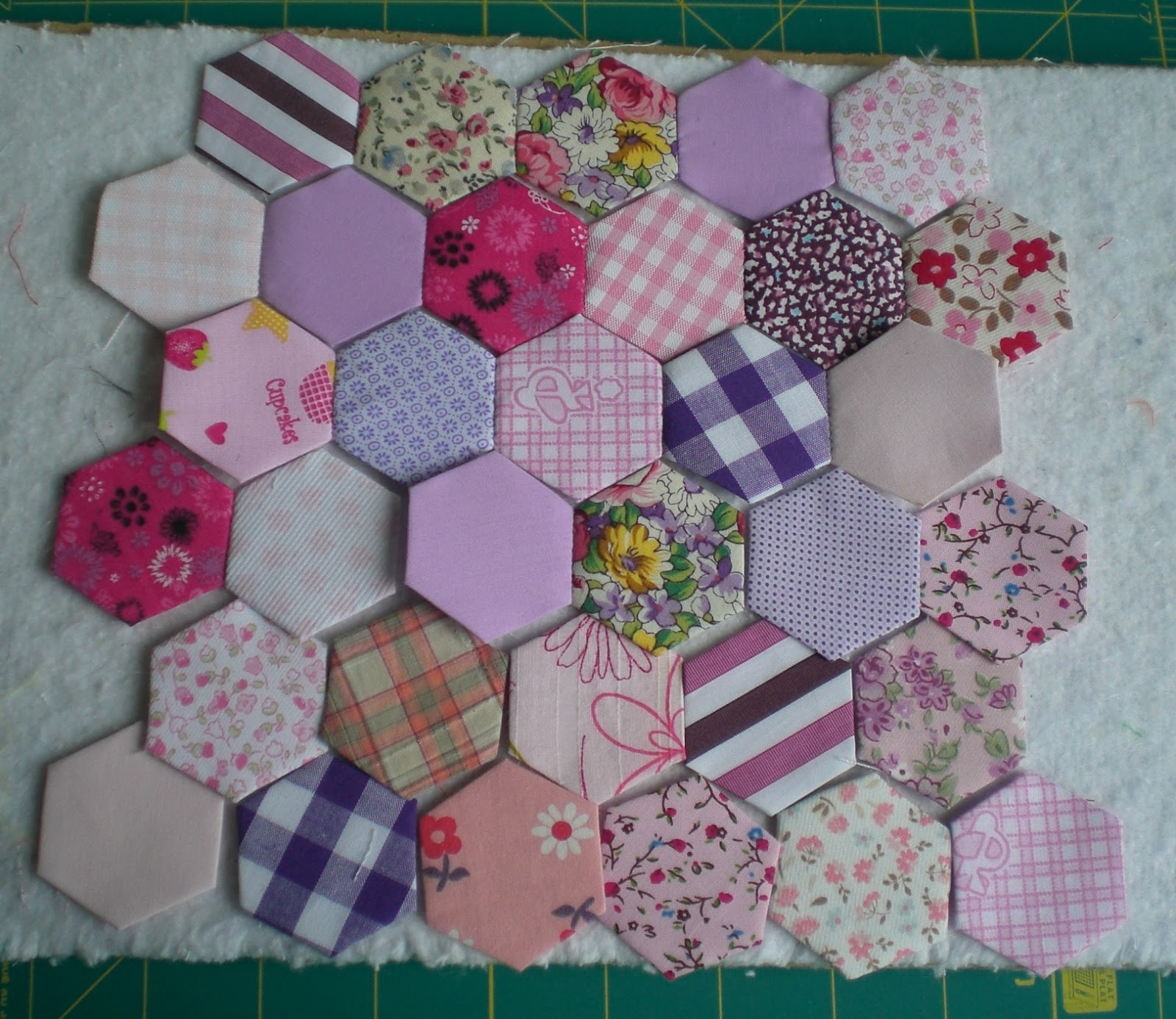 Aurea´s Kitchen: Costura: Colcha de hexágonos de colores II