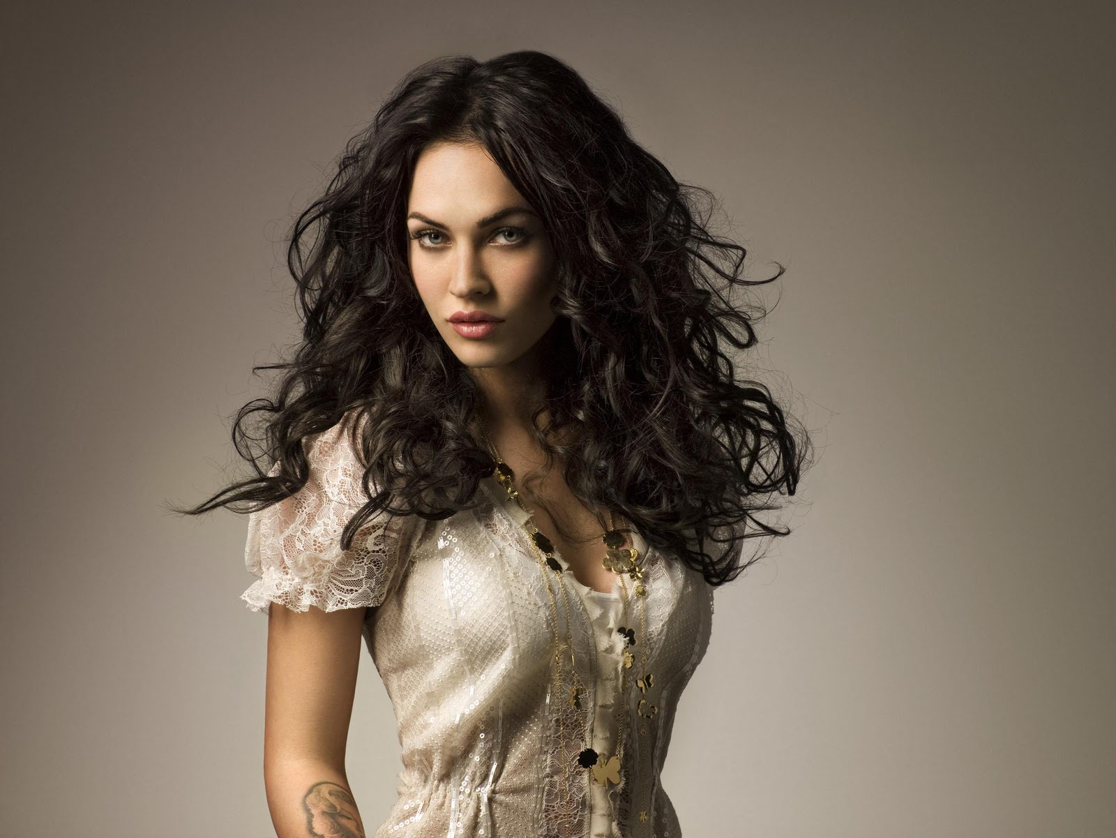 Foxy Megan: Megan Fox (Cosmo Magazine 2008) HQ