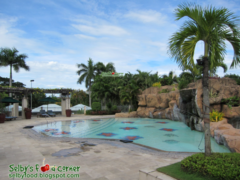 Selby's Food Corner: The Palms Country Club, Alabang, Philippines