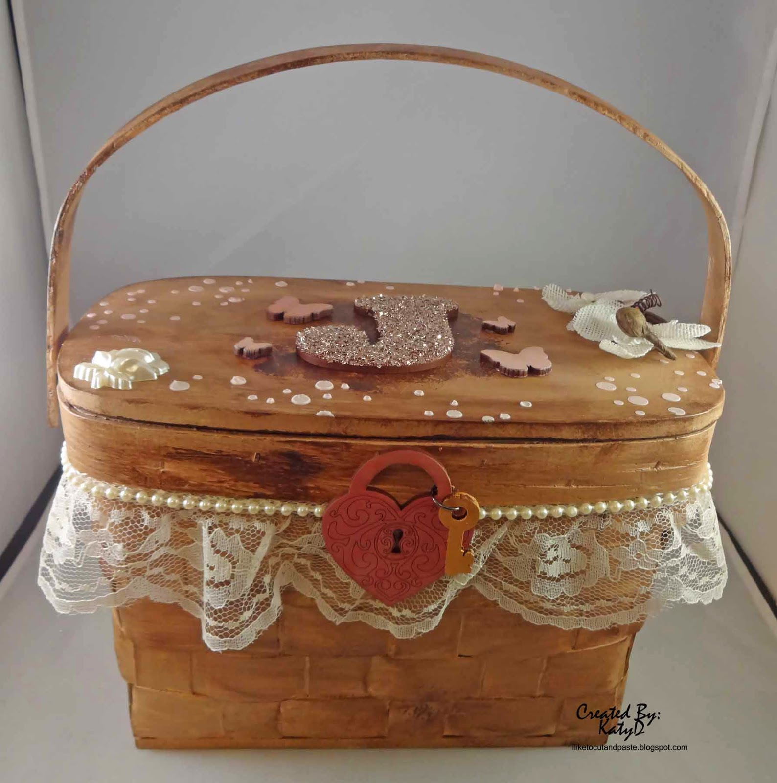 Unique Laser Designs: Monogrammed Basket