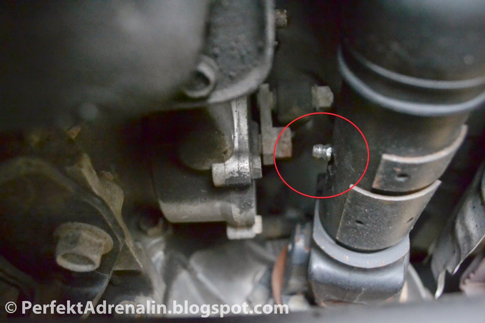 PerfektAdrenalin: DIY: Lubricate Propeller Shaft on Infiniti QX4 ...