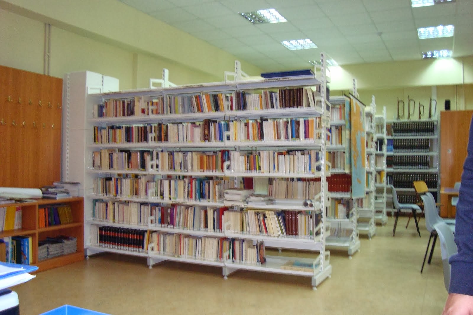 ΣΧΟΛΙΚΗ ΒΙΒΛΙΟΘΗΚΗ ΓΕΛ ΑΣΤΑΚΟΥ: Ημέρα Ποίησης 2014