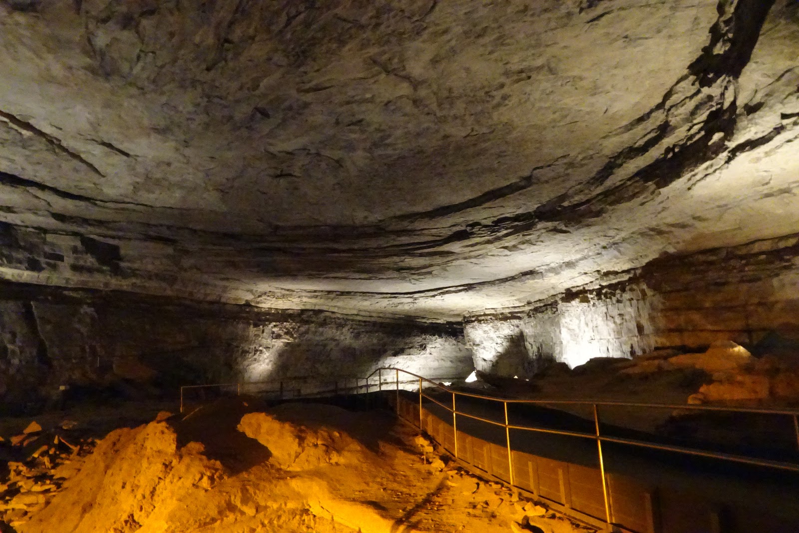 Walkabout With Wheels Blog: Visiting Mammoth Cave, The Longest Cave in ...