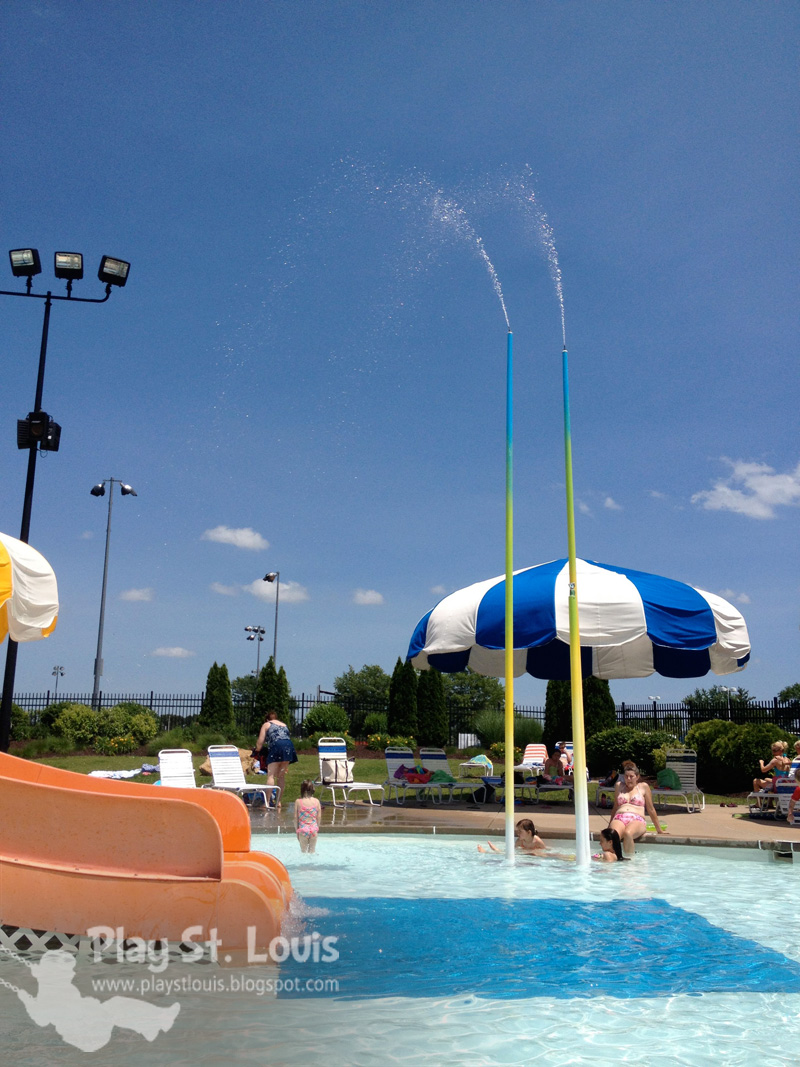 Play St. Louis: Manchester Aquatic Center, Manchester