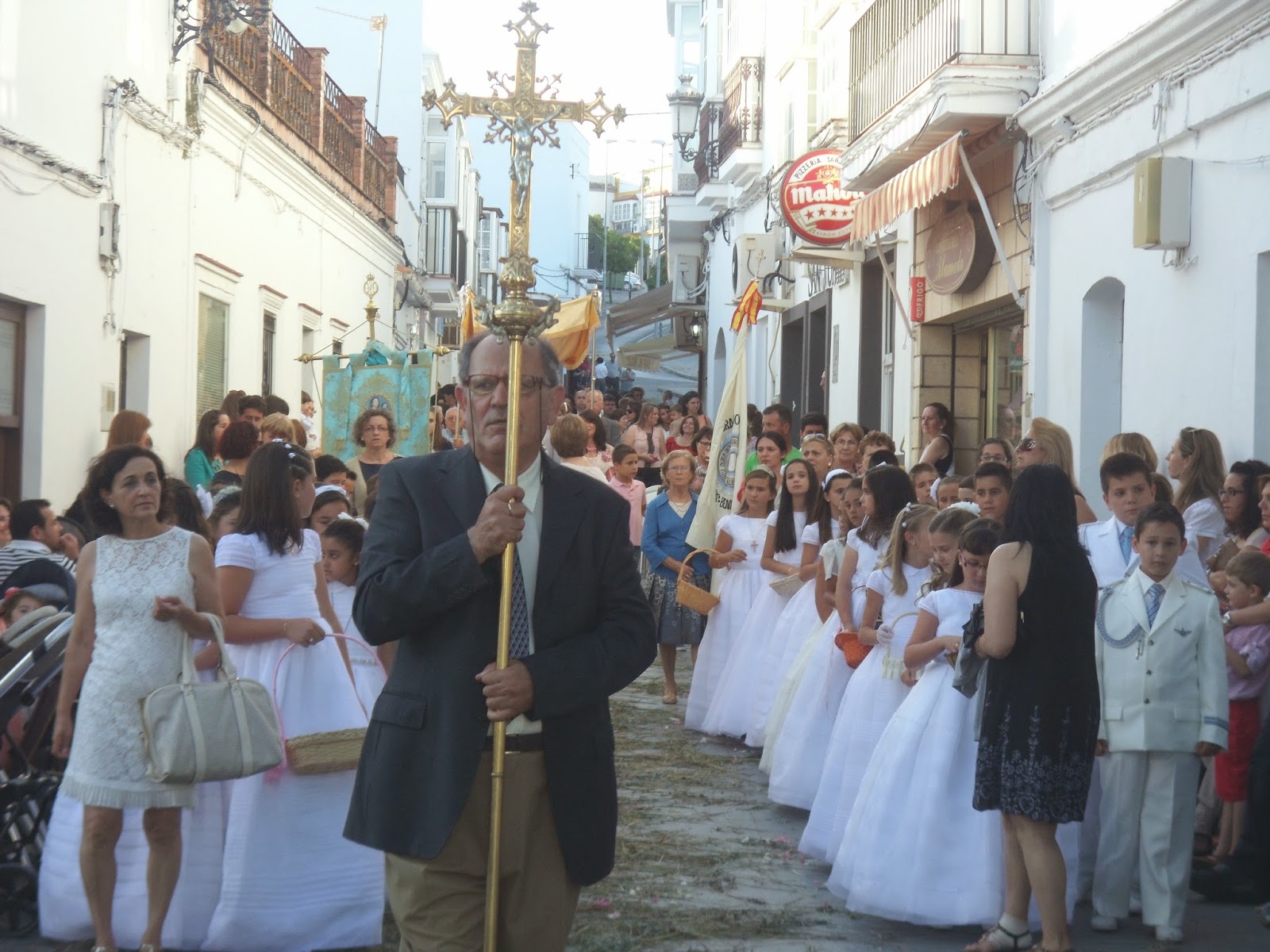 Blog Oficial Juan Alconchel 2023: EL CORPUS DE BENALUP-CASAS VIEJAS 2014.