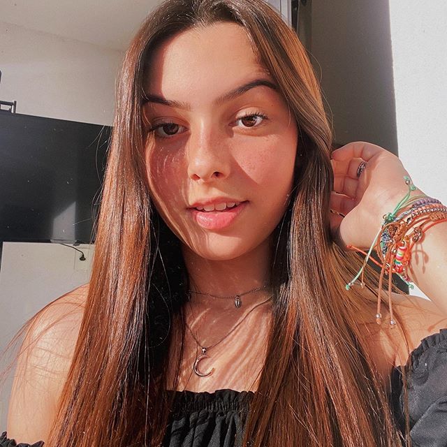 Julia Franco's Instagram, Twitter & Facebook on IDCrawl